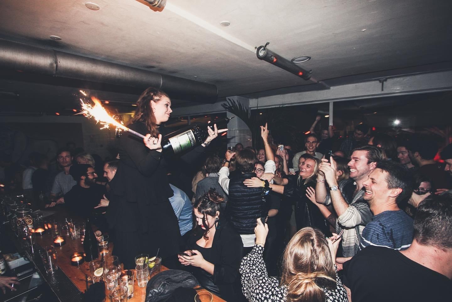 Gorillabar – Gorilla